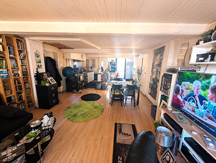 Appartement à vendre - Vienne, Centre-ville - 2 pièces - 1 chambre