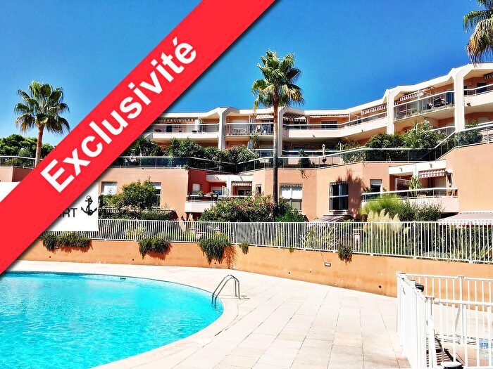 Appartement à vendre - Nice, Corniche Fleurie - 3 pièces - 2 chambres