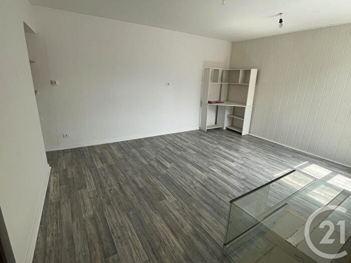 Appartement à vendre - Coulommiers, Centre-ville - 2 pièces - 1 chambre