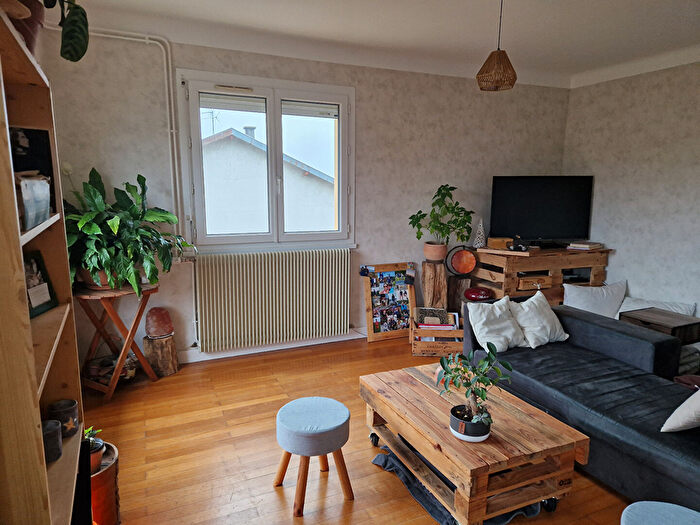 Appartement à louer - Ceyzériat - 4 pièces - 2 chambres