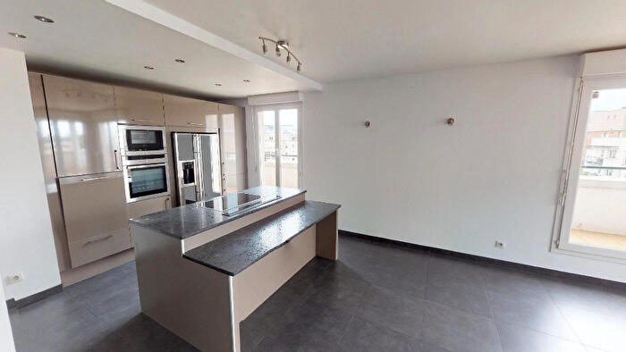 Lucé, Centre-ville : Appartement 4 pièces à vendre