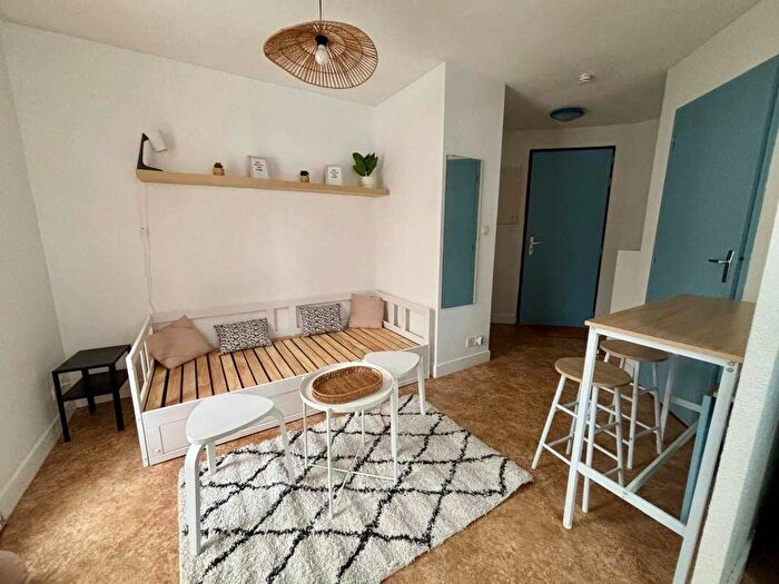 Appartement à louer - Saint Eloi-Touffenet-Breuil-Mingot, Poitiers - 1 pièce