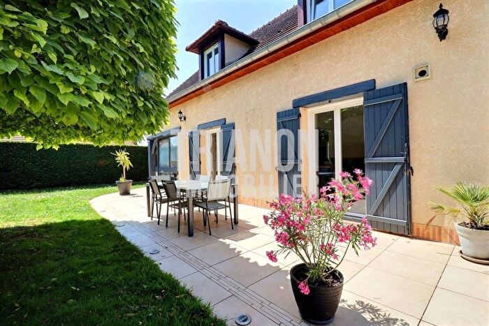 Maison à vendre - Morainvilliers - 7 pièces - 4 chambres