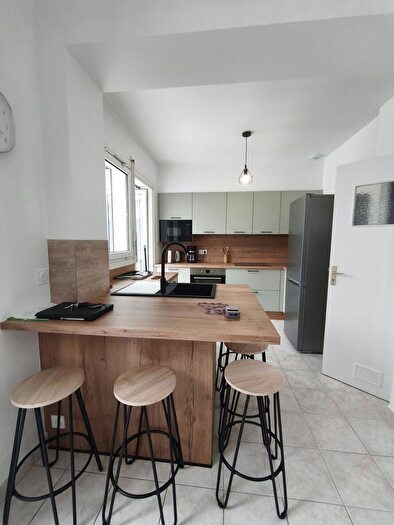 Saint-Nazaire : Maison 9 pièces à louer