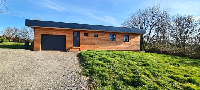 Maison à vendre - Badecon-le-Pin - 3 pièces - 2 chambres