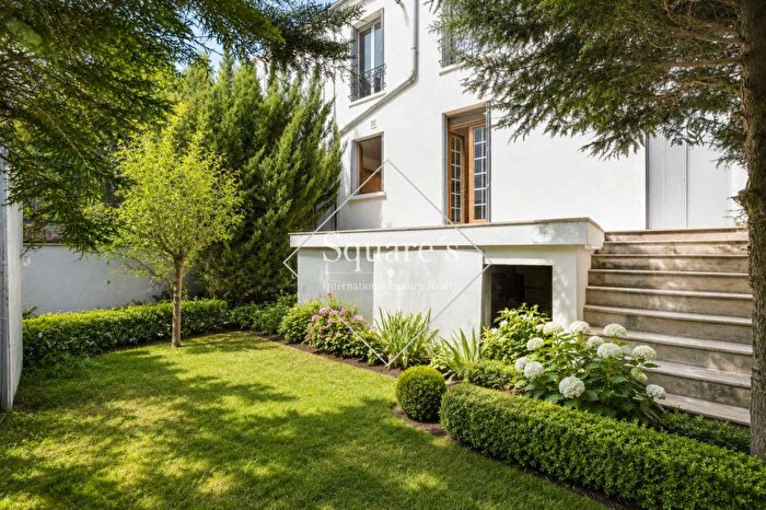 Appartement 4 pièces à vendre - Issy-les-Moulineaux, Centre-ville, Corentin Celton, Les Varennes