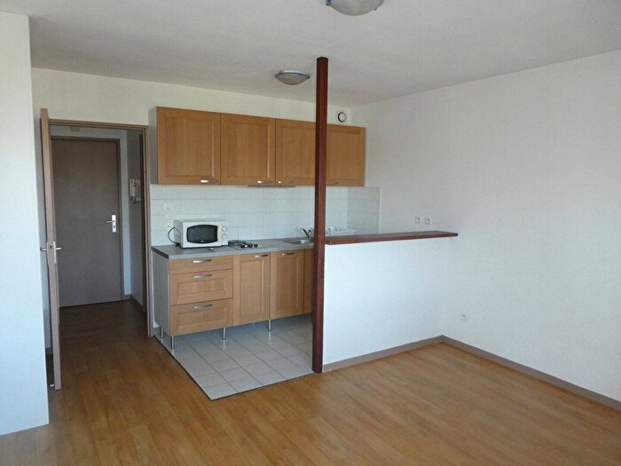 Fiacre-Chenault, Orléans - Appartement 1 pièce à louer