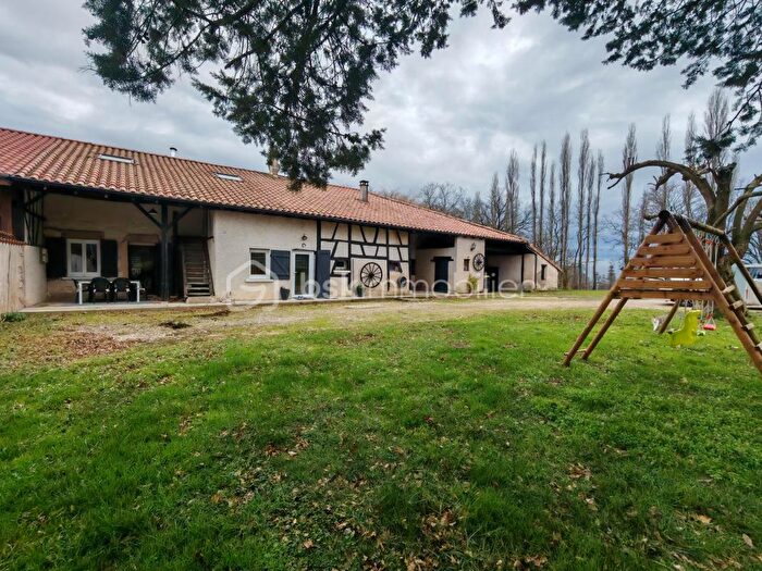 Maison à vendre - Foissiat - 8 pièces - 4 chambres