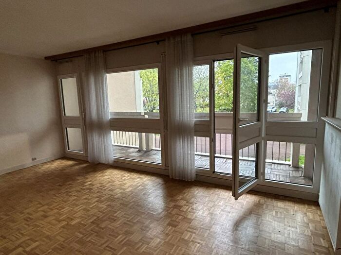 Appartement 3 pièces à louer - Nanterre, Vieux Pont