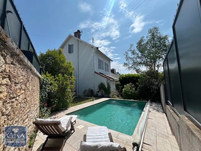 Périgueux, Toulon, Beaulieu : Maison 6 pièces à vendre