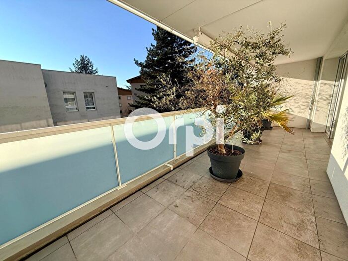 Appartement à louer - Domène - 3 pièces - 2 chambres