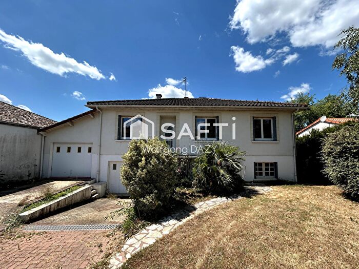 Maison à vendre - Bonneuil-Matours - 5 pièces - 4 chambres