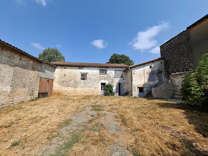 Melle : Maison 5 pièces à vendre