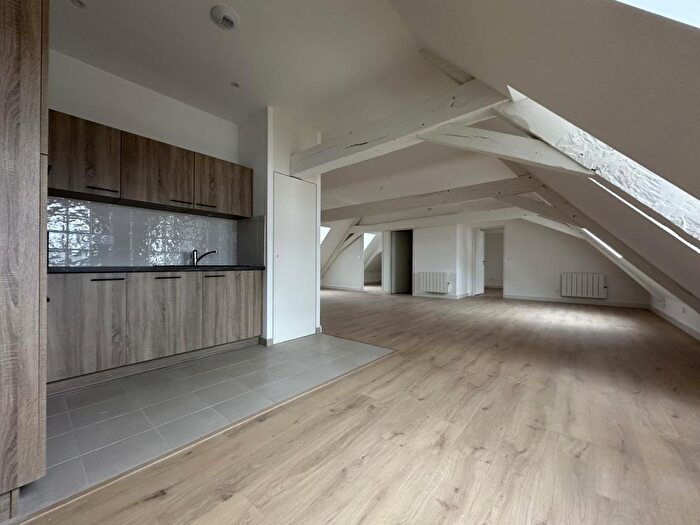 Appartement à louer - Seclin, Centre-ville - 3 pièces - 2 chambres