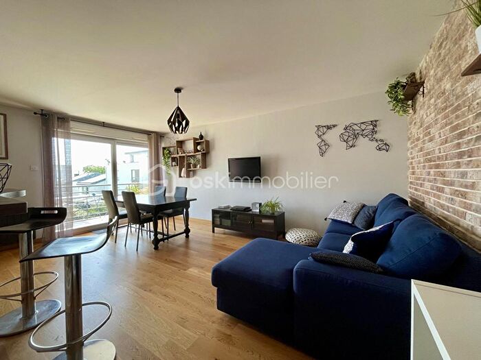 Appartement à vendre - Quartiers Sud-Est, Cimetière de lEst - 3 pièces - 2 chambres