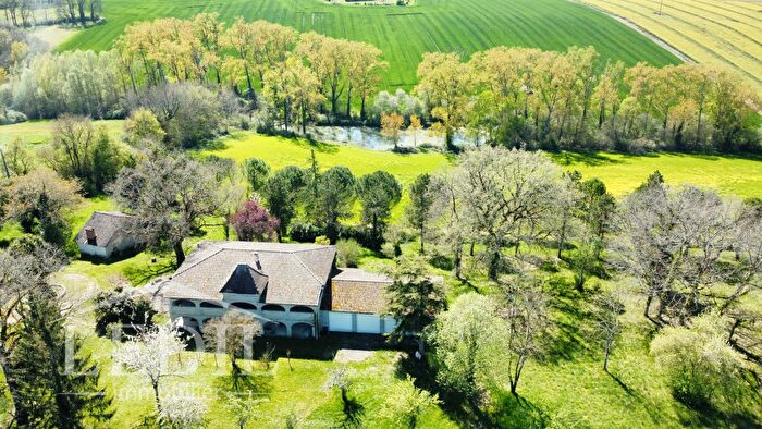 Maison 5 pièces à vendre à Mézin