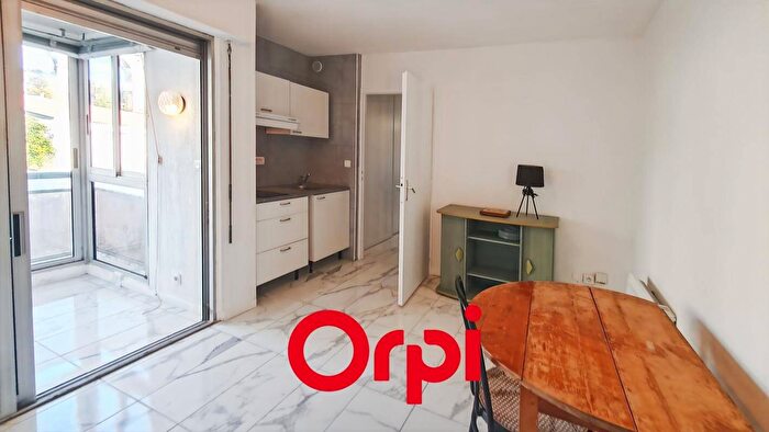 Appartement à louer - Nord, Sanary-sur-Mer - 1 pièce