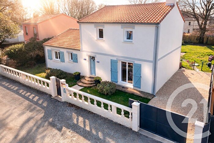 Maison à vendre - Le Cellier - 8 pièces - 5 chambres