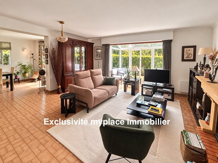 Maison 7 pièces à vendre - Buc
