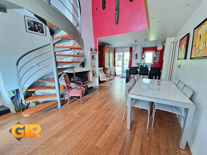 Maison à vendre - Quartiers Sud-Est, La Poterie - 5 pièces - 4 chambres