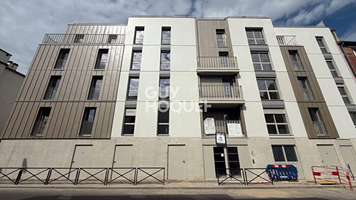 Appartement 4 pièces à louer à Aubervilliers, Villette, Quatre-Chemins