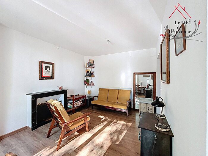 Appartement à louer - Sainte-Cécile-les-Vignes - 2 pièces - 1 chambre