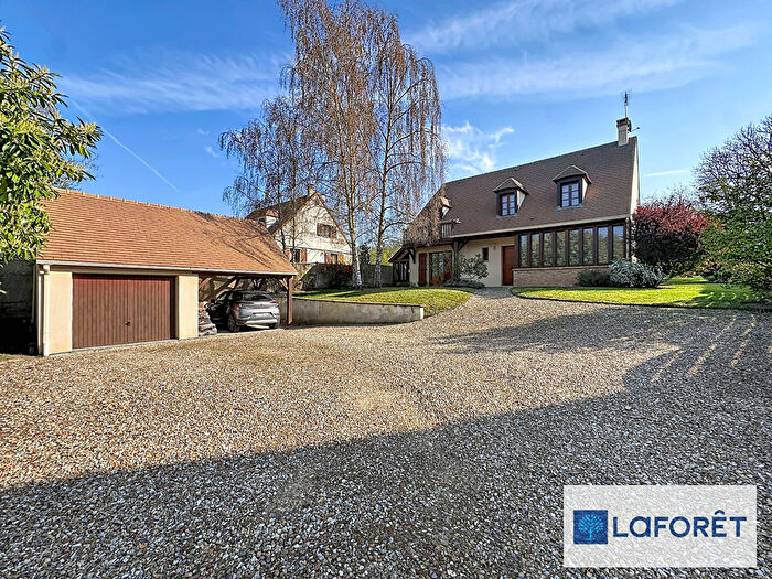 Maison à vendre - Autouillet - 7 pièces - 5 chambres