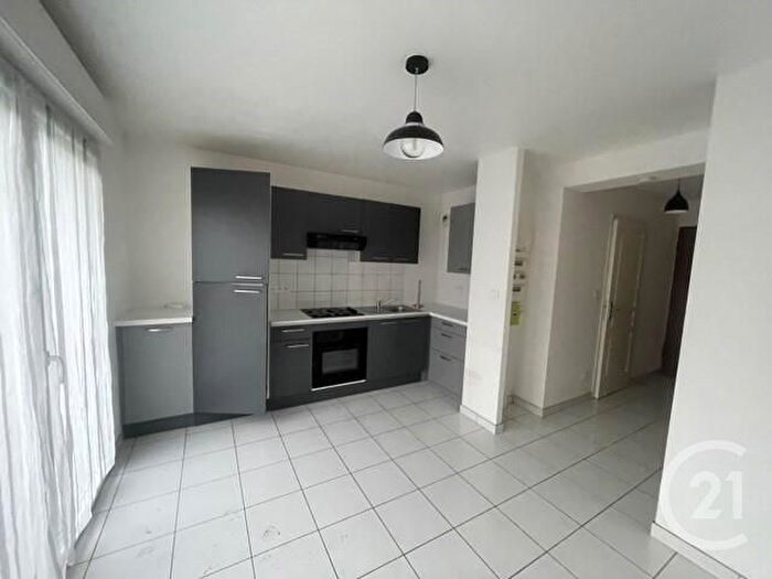 Appartement à louer - Montbéliard, Faubourg, Mont-Chevis, Chiffogne, Citadelle - 2 pièces - 1 chambre
