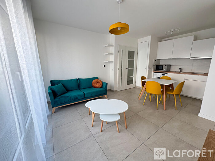 Appartement 2 pièces à Asnières-sur-Seine, Gresillons, Voltaire, à louer