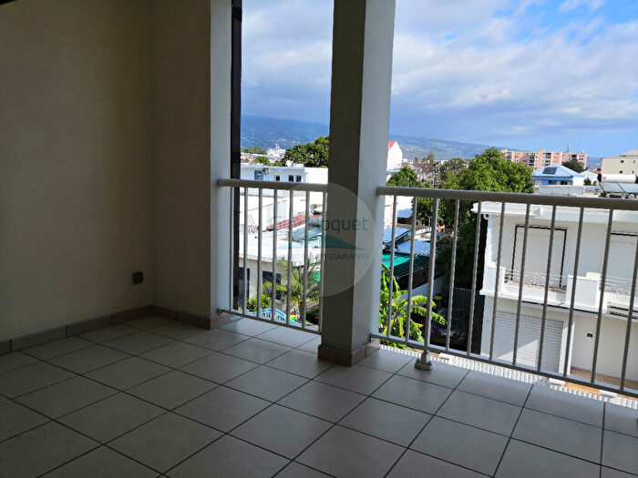 Appartement 3 pièces à Le Port, Centre-ville, à louer