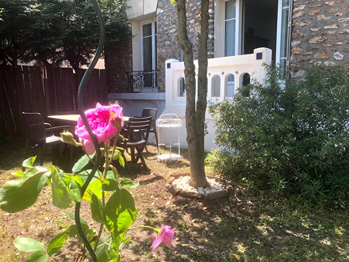 Appartement à louer - Barre-Ormesson, Deuil-la-Barre - 4 pièces - 2 chambres