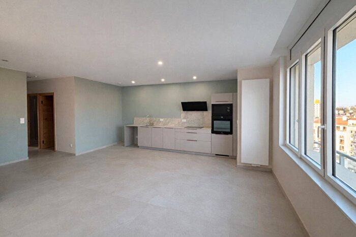 Appartement à louer - Bellevue-Solaure, Saint-Étienne - 3 pièces - 2 chambres