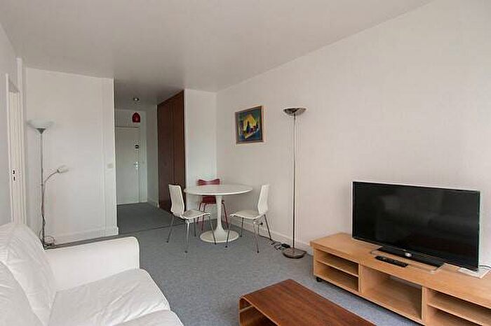 Appartement 2 pièces à Gambetta, Courbevoie, à louer
