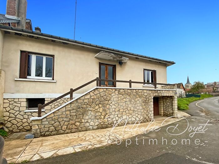 Maison à vendre - Tavaux-et-Pontséricourt - 5 pièces - 4 chambres