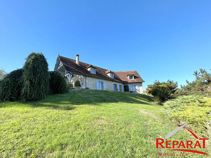 Maison à vendre - Ussac - 7 pièces - 5 chambres