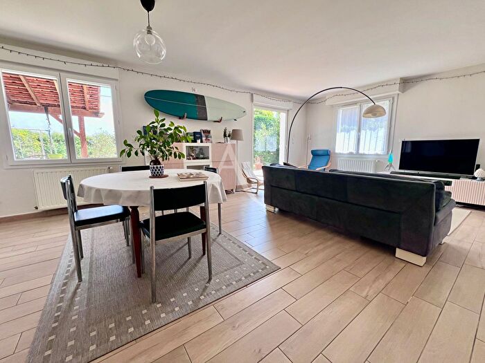 Maison 7 pièces à vendre à Billère, Laffitte