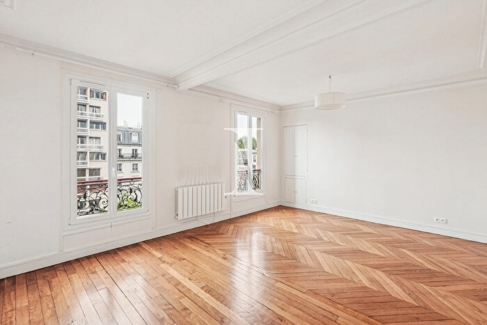 Appartement à vendre - Paris e  - 3 pièces - 2 chambres