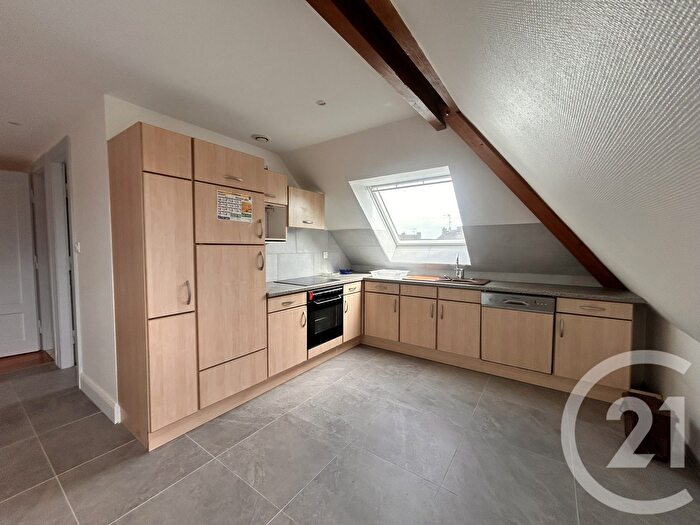 Strasbourg, Cronenbourg : Appartement 4 pièces à louer