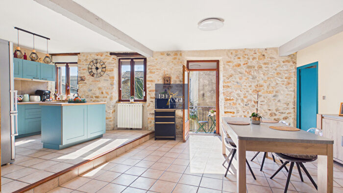 Maison à vendre - Vallon-Pont-dArc - 4 pièces - 3 chambres