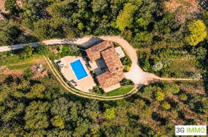 Maison 5 pièces à vendre à Châteauvert