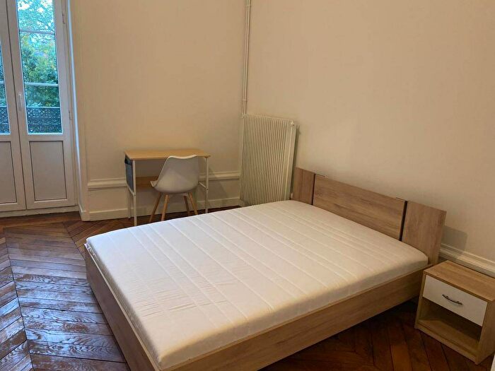 Appartement 1 pièce à Saint Clair- Quais du Rhône, Caluire-et-Cuire, à louer