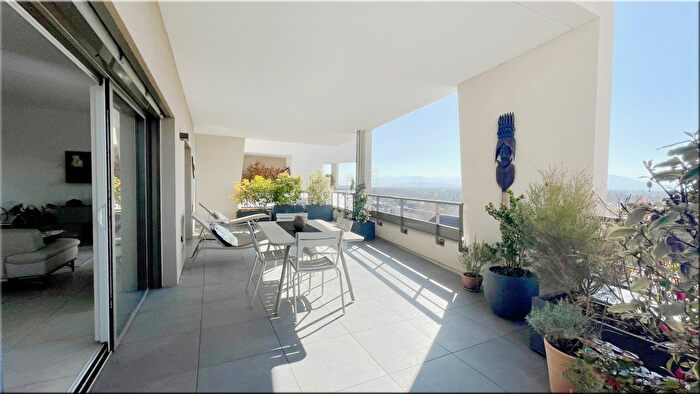 Divonne-les-Bains - Appartement 4 pièces à vendre