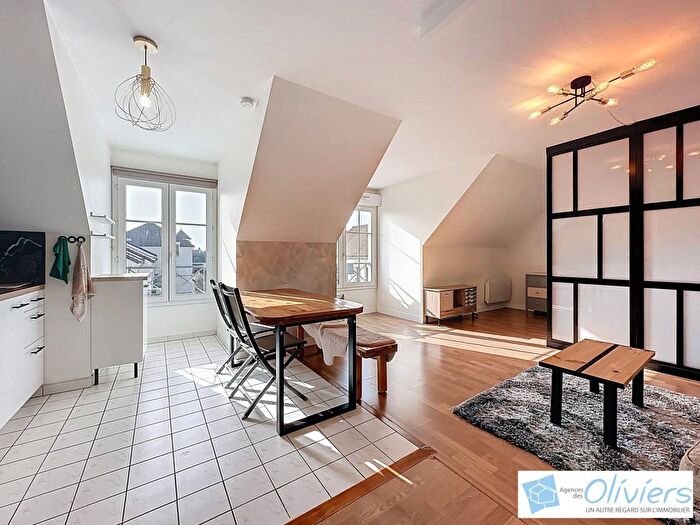 Appartement à louer - La Gravière-Centre Village, Voisins-le-Bretonneux - 1 pièce