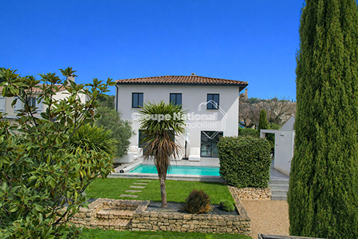 Châteauneuf-du-Pape : Maison 4 pièces à vendre