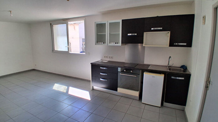 Appartement à louer - Bastia, Lupino - 1 pièce