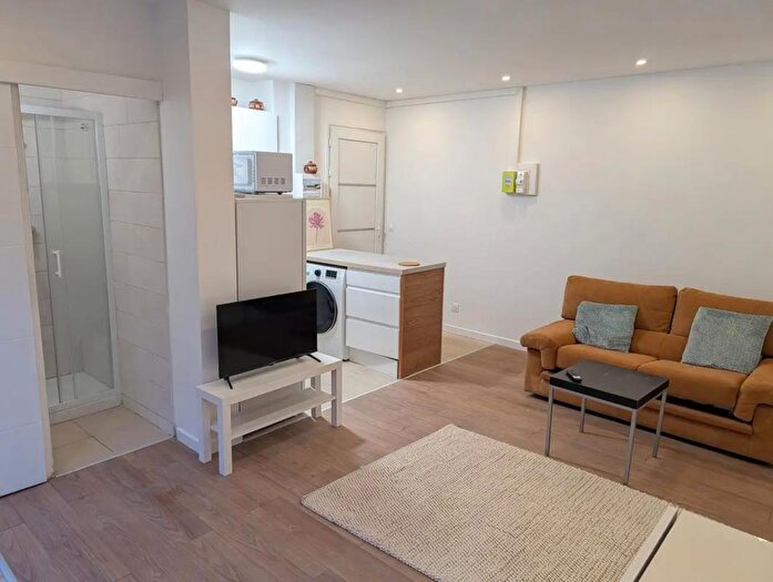 Montreuil, Ruffins, Théophile Sueur - Appartement 1 pièce à louer
