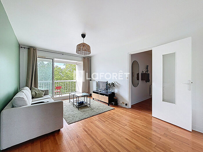 Appartement 4 pièces à Mont-Saint-Aignan, Colbert, Les Coquets, à louer