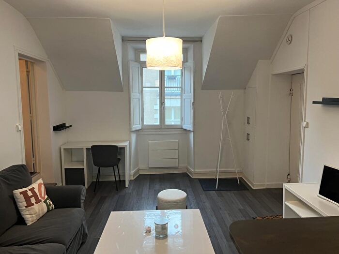 Appartement à vendre - Nantes, Centre-ville - 2 pièces - 1 chambre