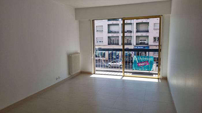 Appartement à louer - Cagnes-sur-Mer, Saint-Roman, Lautin - 2 pièces - 1 chambre