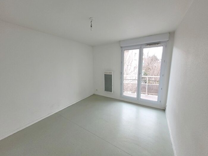 Clermont-Ferrand, Les Landais, Fontaine du Bac, La Pardieu : Appartement 2 pièces à louer